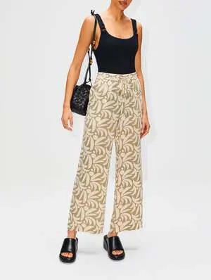 Matteau Drawstring Trouser