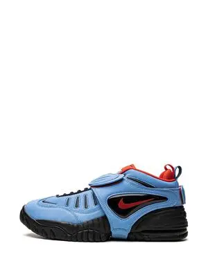 Nike Air Adjust Force Sneakers