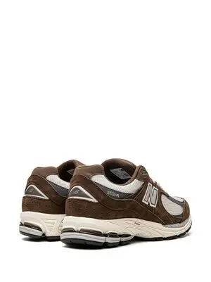 NEW BALANCE 2002r Sneakers - Brown