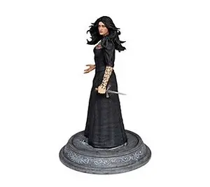 DARK HORSE The Witcher Netflix Yennefer Figure