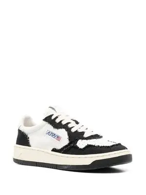 AUTRY Logo-detail Low-top Sneakers