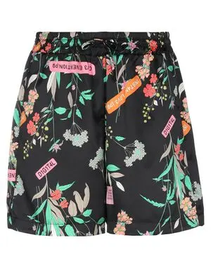 Pinko Shorts & Bermuda Shorts