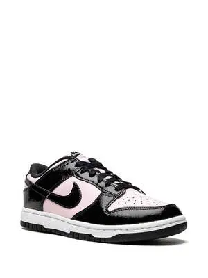 Nike Dunk Low Sneakers