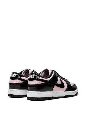 Nike Dunk Low Sneakers