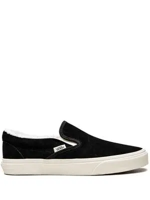 VANS Classic Slip-on Sneakers - Black