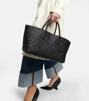 Bottega Veneta Cabat Small Leather Tote - Black