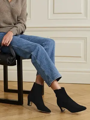 Manolo Blahnik Myconia 50 Suede Ankle Boots - Black