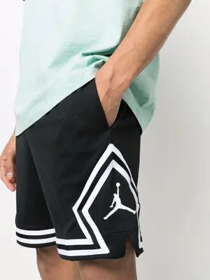 JORDAN Contrasting-trim Shorts