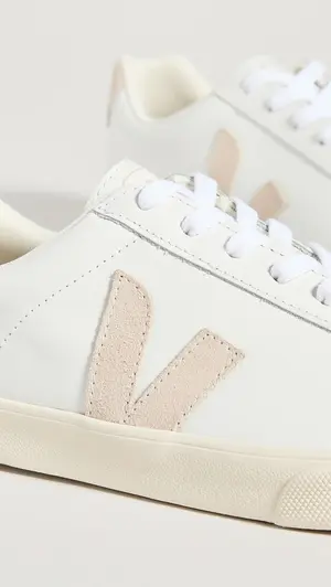 VEJA Esplar Logo Sneakers