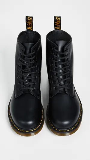 Dr. Martens 1460 8-eye Boots - Black