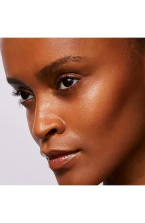 UOMA BEAUTY Double Take Sculpt & Strobe Stick