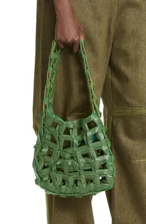 SC103 Links Leather Shoulder Bag
