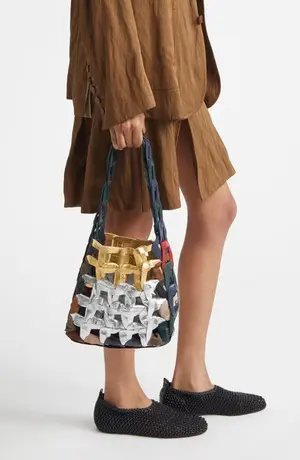 SC103 Links Leather Shoulder Bag