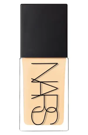 NARS Light Reflecting Foundation Deuaville