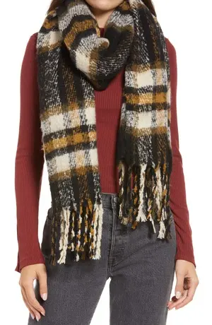 Treasure & Bond Exaggerated Plaid Scarf Black Jay Plaid