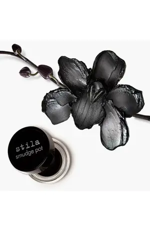 STILA Smudge Pot Gel Eyeliner