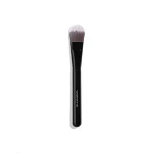 Chanel Fluid Foundation Brush Foundation Brush - One-color