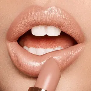 Charlotte Tilbury K.i.s.s.i.n.g - Nude