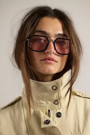 Free People Luna Aviator Sunglasses - Black/grapefruit