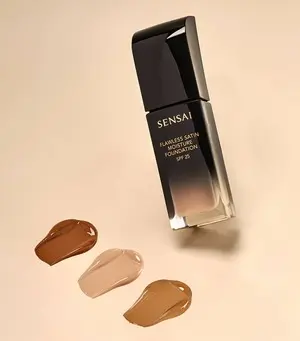 SENSAI Flawless Satin Moisture Foundation