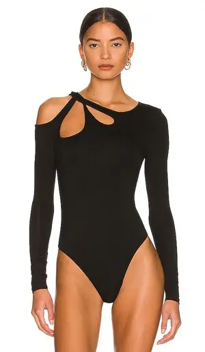 Superdown Yesenia Twist Bodysuit
