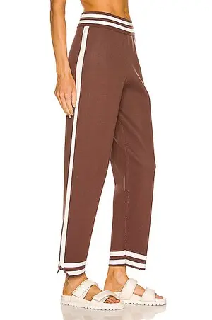 NAGNATA Romeo Trackpant In Brown