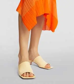 Bottega Veneta Leather Stretch Mules - Neutral
