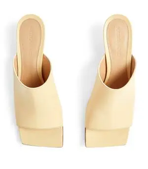 Bottega Veneta Leather Stretch Mules - Neutral