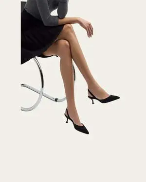 Manolo Blahnik Carolyne Kitten-heel Pumps - Black