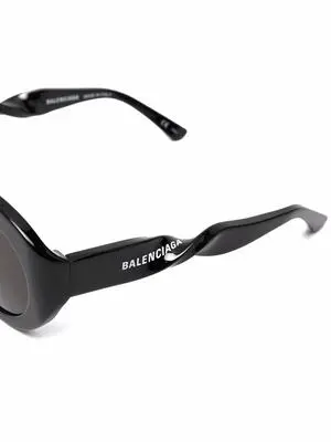 NEW BALENCIAGA women\'s twisted round non-polarized sunglasses in black Balenciaga Spiral Sunglasses round black lens twisted arms  main image 3