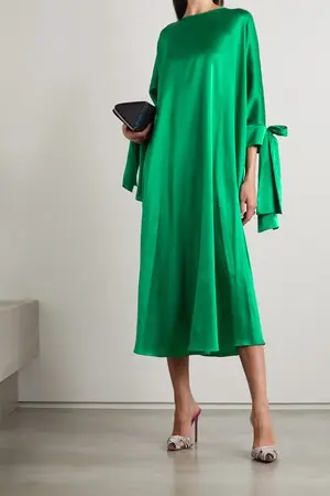 halpern green dress Adrianna Papell Metallic Blouson Halter Mini Dress main image 0