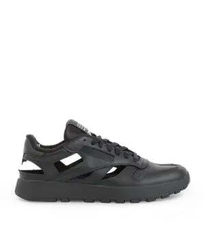 MAISON MARGIELA X Reebok Classic Tabi Sneakers