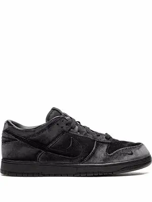 Nike X Dover Street Market Dunk Low Triple Velvet Sneakers - Black