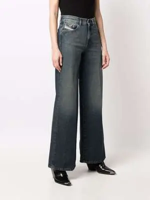 DIESEL® 1978 D-akemi 09c04 Bootcut Jeans