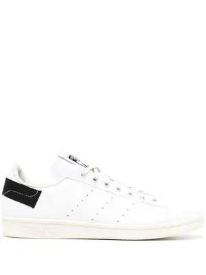 Adidas Logo-patch Sneakers - White