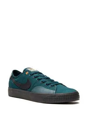 Nike Sb Blazer Court Daan Van Der Linden Sneakers - Green