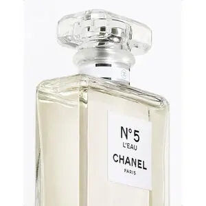 Chanel N°5 Eau De Toilette Spray - Na