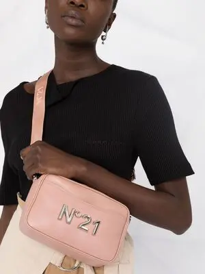 N°21 Logo-plaque Leather Crossbody Bag - Pink