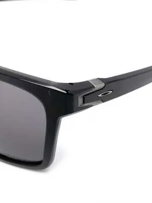 Oakley Square-frame Sunglasses