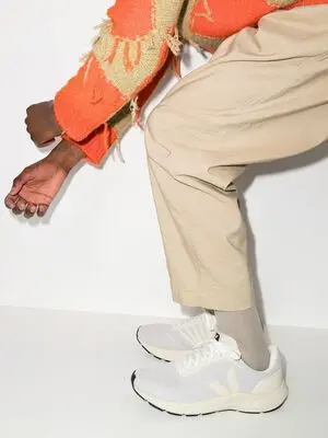 VEJA Logo-patch Low-top Sneakers
