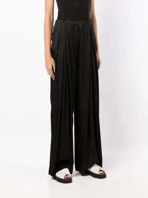 Goen.j Wide-leg Pleated Trousers