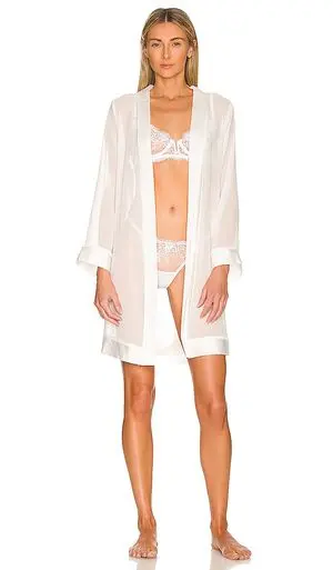 Bluebella Short Kimono - Ivory