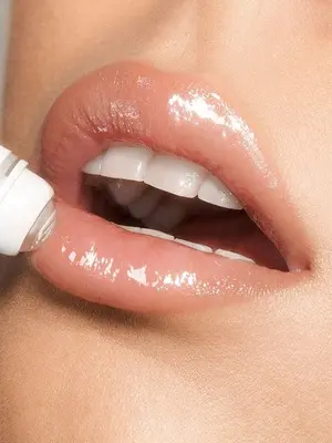 Charlotte Tilbury Charlotte's Magic Lip Oil Crystal Elixir Balm