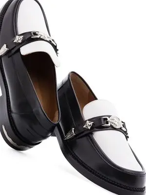TOGA VIRILIS Two-tone Buckled Loafers