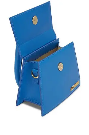 Jacquemus Le Chiquito Moyen Bag