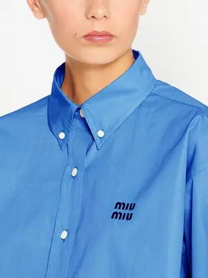Miu Miu Cropped Cotton Shirt With Embroidered Logo - Blue