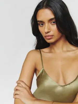 REFORMATION Reformation Teddy Silk Top Olive Oil