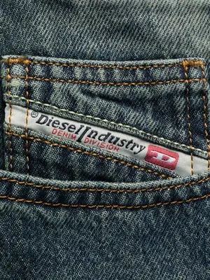DIESEL® 2020 D-viker Straight-leg Jeans