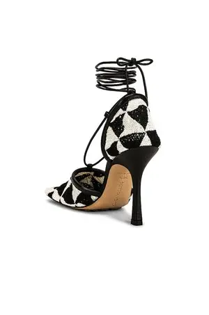 Bottega Veneta Stretch Lace-up Sandals - String & Black