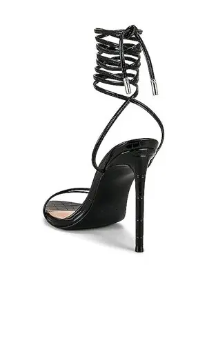 Steve Madden Flamin Heel